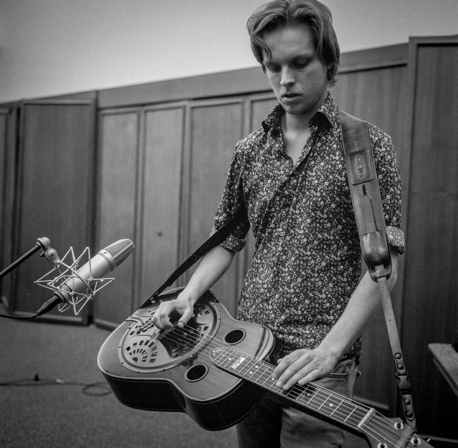 The Sliding Dutchman Owen Schinkel - AcoustiCult