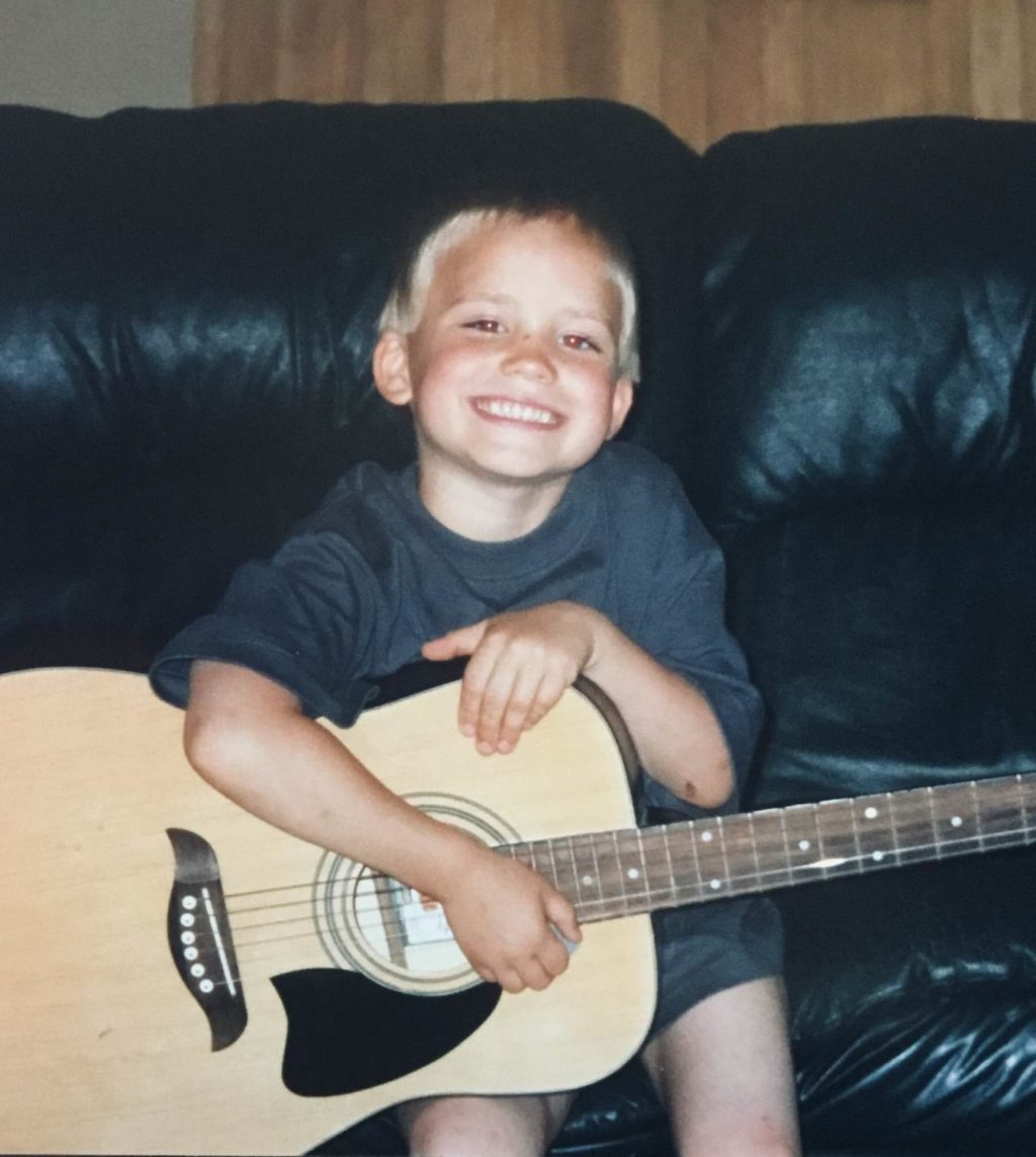 Oklahoma Guitarist Seth Russell - AcoustiCult