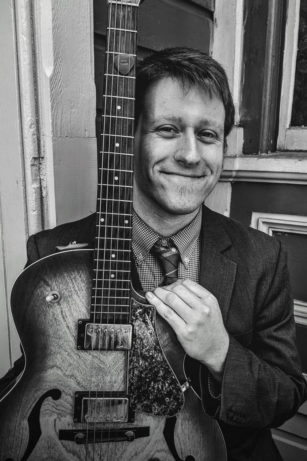 Guitarist Jason Keiser - AcoustiCult