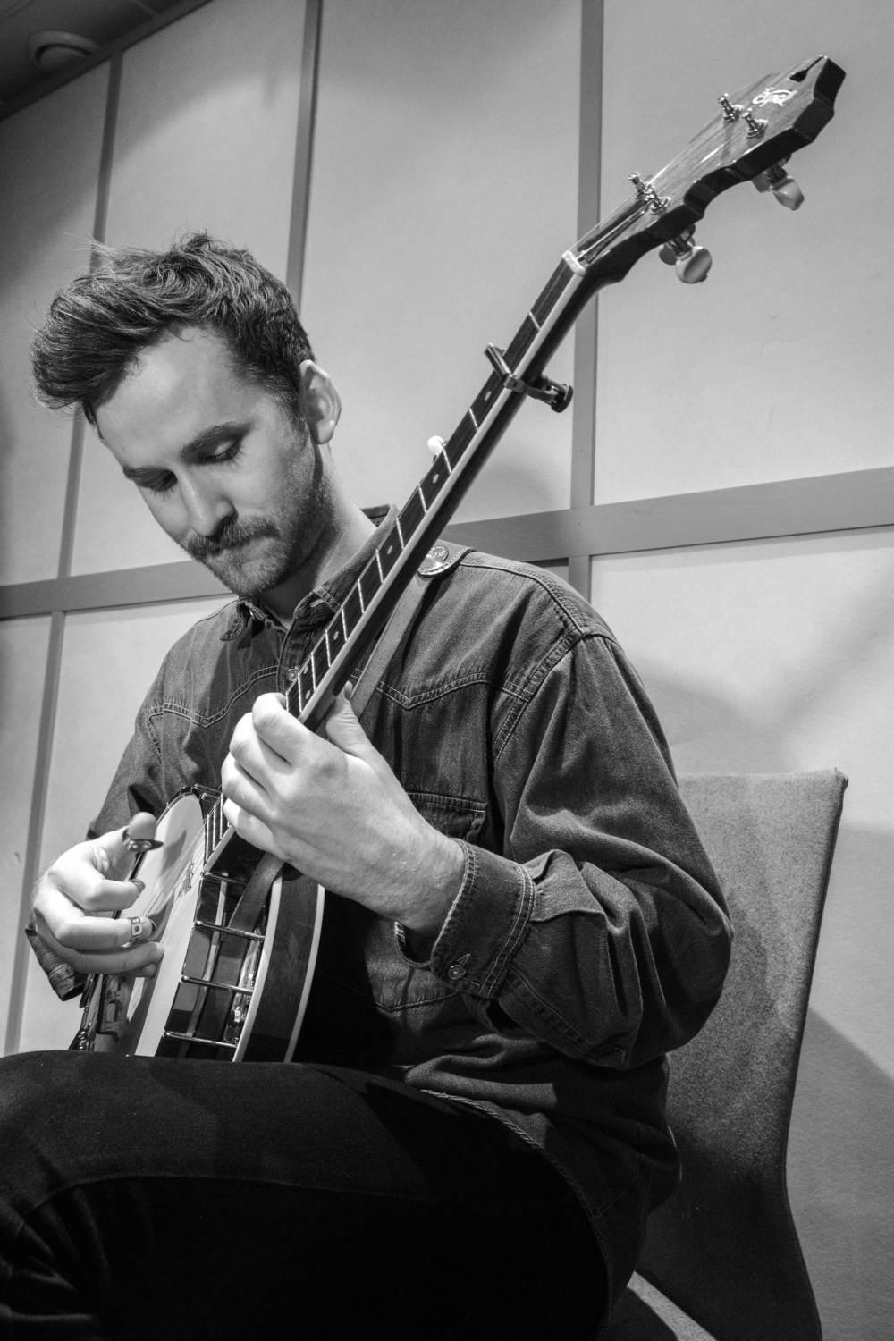 Bluegrass from Norway : Thorbjørn Olsen - AcoustiCult